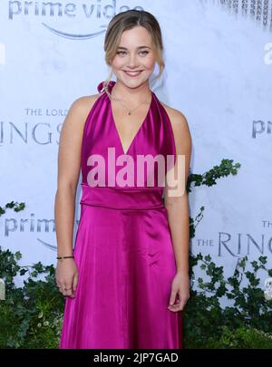 Lexi Simonsen arrives at the premiere of "The Lord of the Rings: The ...