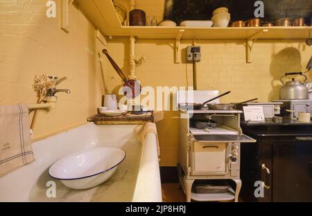 The Prime Minister's kitchen, with a sink. At the Winston Churchill War ...