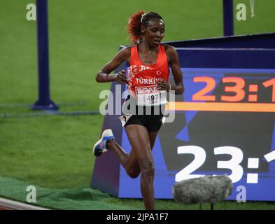 Yasemin Can of Turkey Gold medal during the Athletics, Women's 10,000m ...
