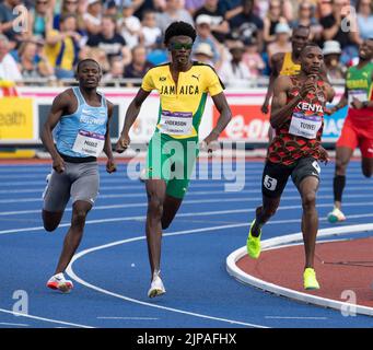 Boitumelo Masilo and Navasky Anderson competing in the 800m heats at ...