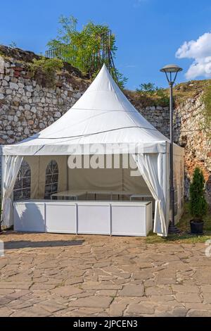 Temporary White Tent Structure Bar Party Event Stock Photo - Alamy