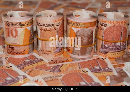 Egypt money roll of new first Egyptian 10 LE EGP ten pounds plastic ...
