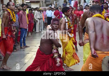 Guwahati, Guwahati, India. 17th Aug, 2022. Devotees perform Deodhani ...