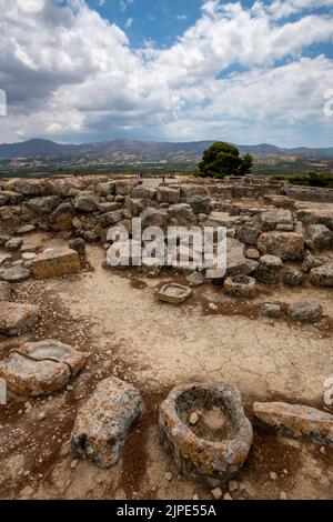 archaeological remains and buildings of the minoan temple and palace at ...
