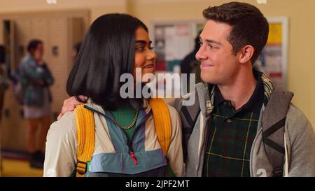 NEVER HAVE I EVER, from left: Jaren Lewison, Maitreyi Ramakrishnan ...