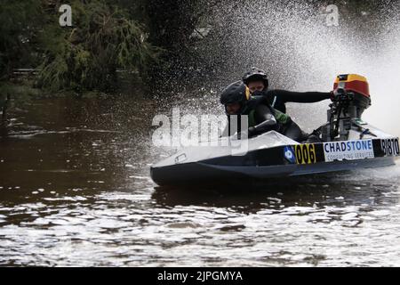 Power Boats Passing Through Swan Valley, Avon Descent 2022 Boat Race ...