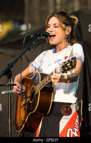 Amy Allen performs at Shoreline Amphitheatre on August 17, 2022 in ...