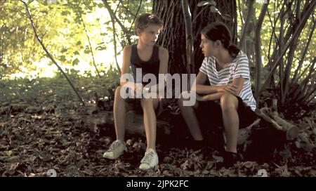 TOMBOY (2011) ZOE HERAN, JEANNE DISSON CELINE SCIAMMA (DIR) 003 MOVIESTORE COLLECTION LTD Stock ...