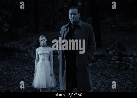 VAL KILMER, ELLE FANNING, TWIXT, 2011 Stock Photo - Alamy