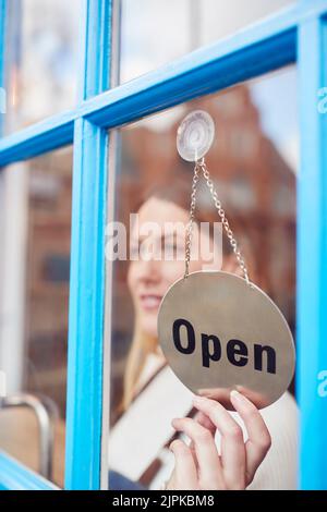open, store, opens, corporate, negocios Stock Photo - Alamy