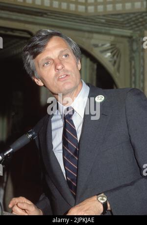 Alan Alda Circa 1980's Credit: Ralph Dominguez/MediaPunch Stock Photo ...