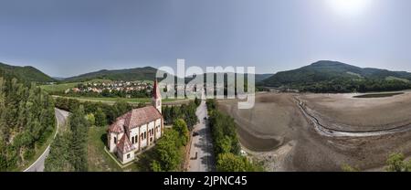 Lake Ruzin in Slovakia countryside near Kosice Stock Photo - Alamy