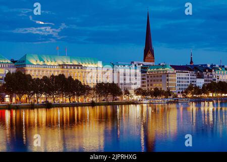 Inner Alster Lake with Ballin House and the main church St. Petri in ...