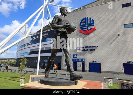 The Nat Lofthouse statue at the University of Bolton Stadium Stock ...
