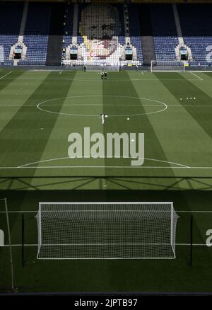Deepdale, Preston, Lancashire, UK. 20th Apr, 2021. English Football ...