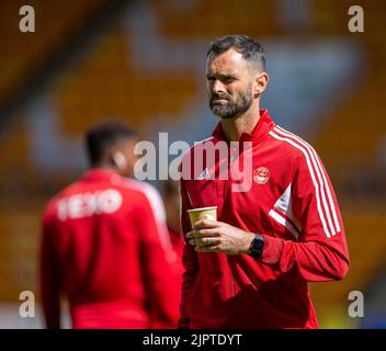 Aberdeen goalkeeper Joe Lewis Stock Photo - Alamy