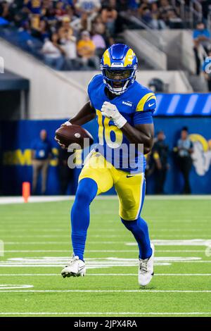 Quarterback (16) Bryce Perkins of the Los Angeles Rams against the ...