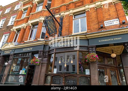 The Fitzroy Tavern a Victorian pub in hte heart of Fitzrovia on ...