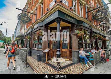 The Fitzroy Tavern a Victorian pub located in a prominent position on ...