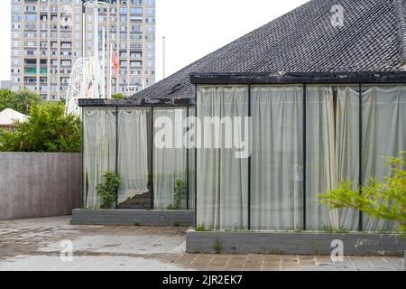 Japanese architectural style brick roof Stock Photo - Alamy