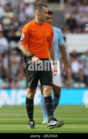 Referee Jarred Gillett during the Premier League match at Tottenham ...
