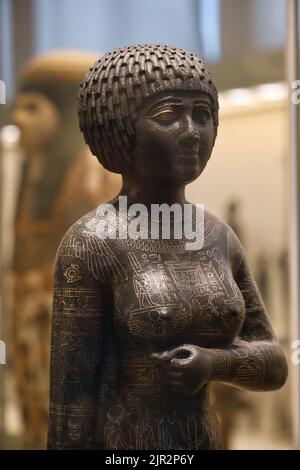 Copper alloy hollow cast statue of the princess-priestess Takushit ...