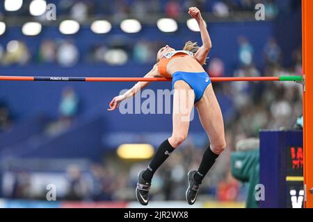 MUNCHEN, GERMANY - AUGUST 21: Britt Weerman of The Netherlands ...