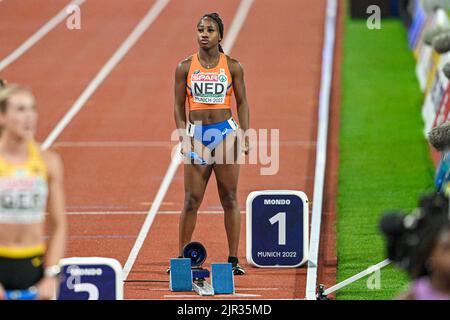MUNCHEN, GERMANY - AUGUST 21: Nketia Seedo of The Netherlands, Naomi ...