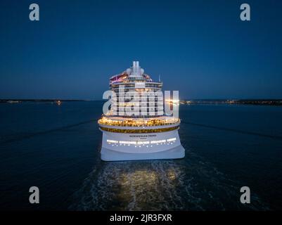 Norwegian prima cruise ship, She is the first of six Project Leonardo ...