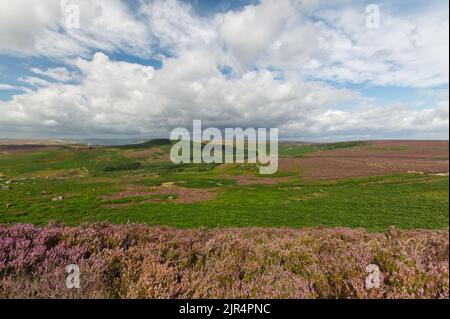 Carl Walk and Higger Tor in the Peak District National Park Stock Photo ...