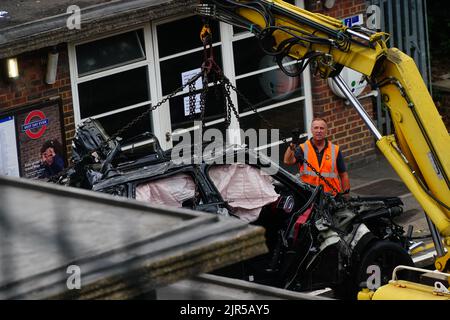 The Range Rover is removed at the scene of a fatal crash in Park Royal ...