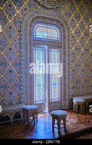 The Arab room, Palácio da Bolsa, Porto Stock Photo - Alamy