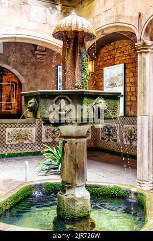 Barcelona Gothic District, Architecture Detail, Spain Stock Photo - Alamy