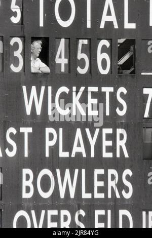 old fashioned traditional cricket scoreboard, UK Stock Photo - Alamy