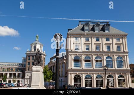 Queen Mother Square, Poundbury, Dorset, UK Stock Photo - Alamy