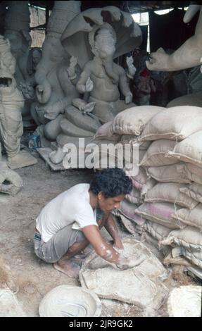 Ganpati Festival, Idols being made in workshop, Mumbai, Maharashtra ...
