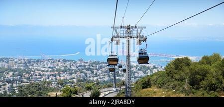 The new Rachbalit cable car system in Haifa, Israel Stock Photo - Alamy