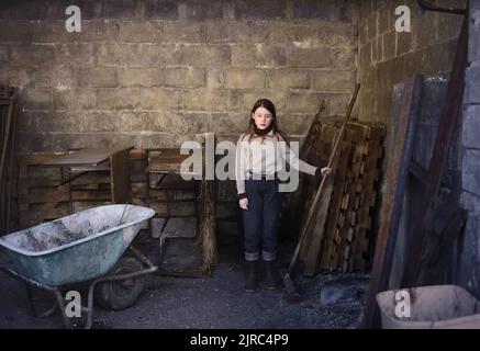 THE QUIET GIRL, (aka AN CAILIN CIUIN), poster, Catherine Clinch, 2022 ...