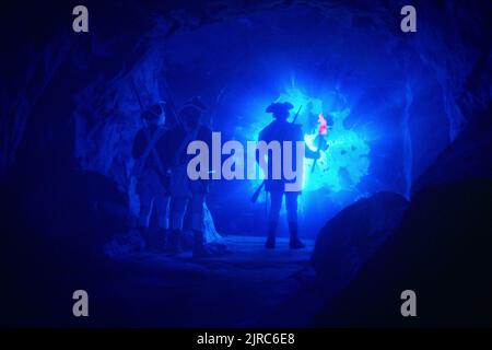 LOCKE & KEY, (aka LOCKE AND KEY), from left: Leishe Meyboom, Emilia ...