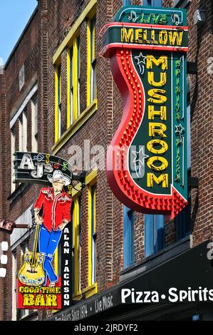 Alan Jackson Bar neon sign on Broadway, Nashville, Tennessee, United ...