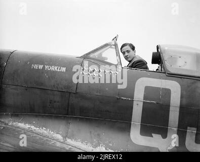 Supermarine Spitfire Vb cockpit Stock Photo - Alamy