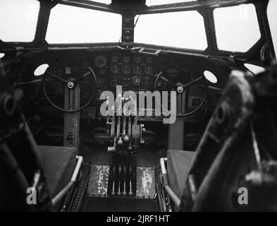 Short Stirling cockpit Stock Photo - Alamy