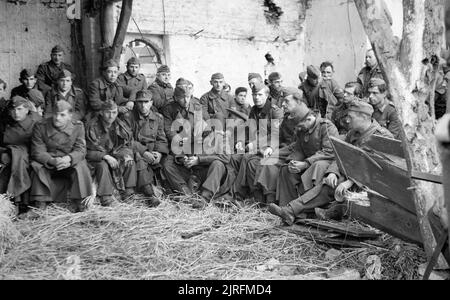 WALCHEREN ISLAND 1 November 1944. Commandos arriving for the assault ...