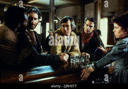 KEVIN KLINE, LINDA HUNT, SILVERADO, 1985 Stock Photo - Alamy