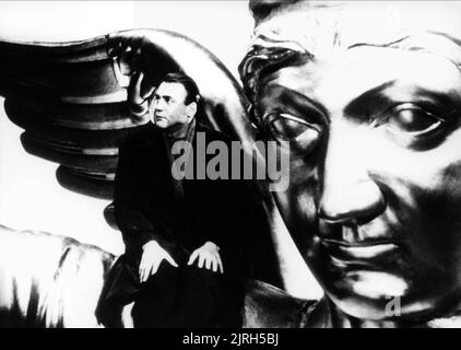 BRUNO GANZ, WINGS OF DESIRE, 1987 Stock Photo - Alamy
