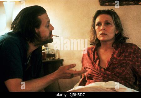 MICKEY ROURKE, FAYE DUNAWAY, BARFLY, 1987 Stock Photo - Alamy