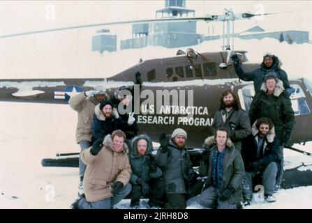 KURT RUSSELL, CHARLES HALLAHAN, THE THING, 1982 Stock Photo - Alamy