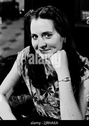 LYNNE PEARSON, WE'LL MEET AGAIN, 1982 Stock Photo - Alamy