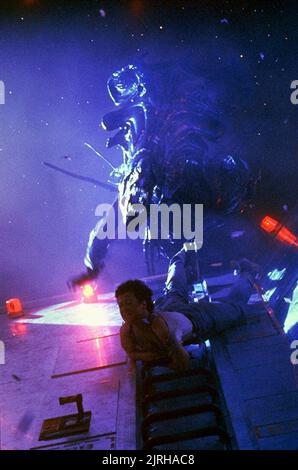 SIGOURNEY WEAVER, ALIEN, ALIENS, 1986 Stock Photo - Alamy