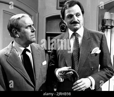 PETER BOWLES, GEORGE COLE, THE BOUNDER, 1982 Stock Photo - Alamy